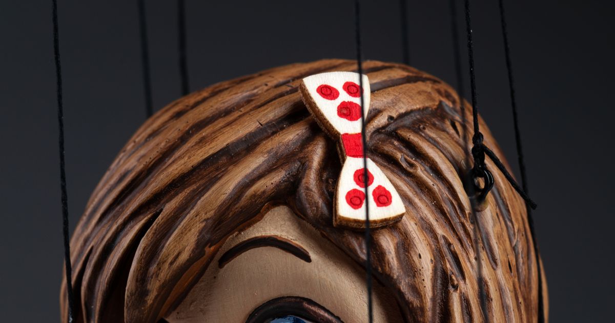 Dívka Pinocchio - originální česká loutka | Loutky.cz